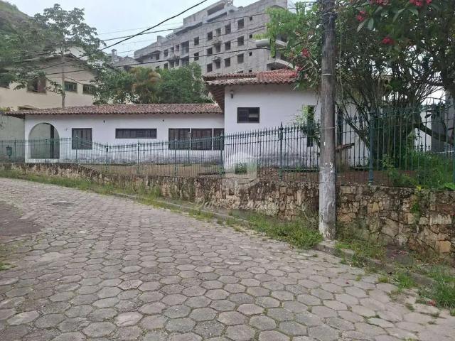 Casa / Sobrado para Venda em Niterói/RJ São Francisco 4 Quartos
