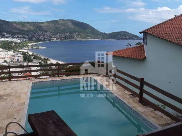 Casa / Sobrado para Venda em Niterói/RJ São Francisco 4 Quartos