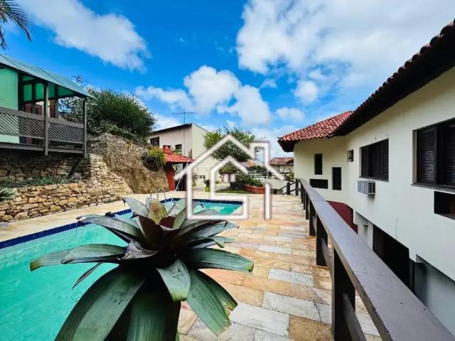Casa / Sobrado para Venda em Niterói/RJ São Francisco 4 Quartos