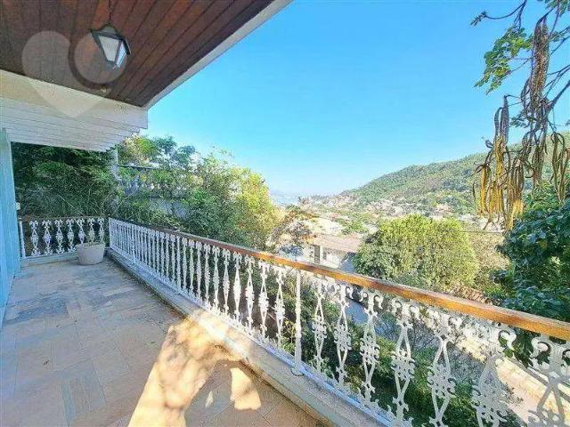 Casa / Sobrado para Venda em Niterói/RJ São Francisco 4 Quartos