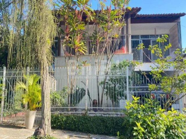 Casa / Sobrado para Venda em Niterói/RJ São Francisco 4 Quartos
