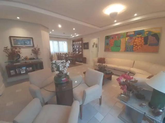 Casa / Sobrado para Venda em Niterói/RJ São Francisco 4 Quartos