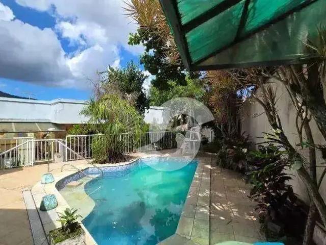 Casa / Sobrado para Venda em Niterói/RJ São Francisco 4 Quartos