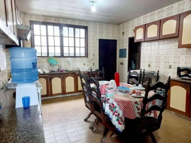 Casa / Sobrado para Venda em Niterói/RJ São Francisco 4 Quartos