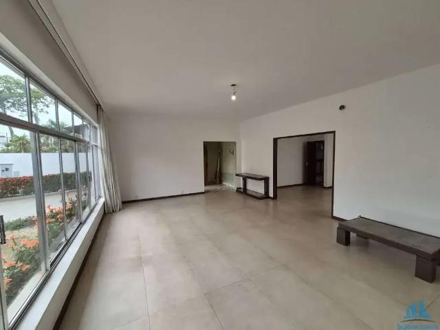 Casa / Sobrado para Venda em Niterói/RJ São Francisco 4 Quartos