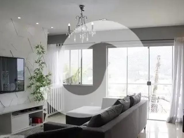 Casa / Sobrado para Venda em Niterói/RJ São Francisco 4 Quartos