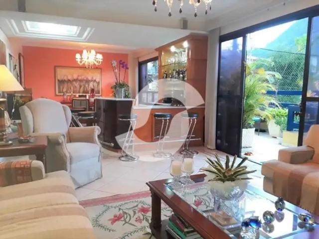 Casa / Sobrado para Venda em Niterói/RJ São Francisco 4 Quartos