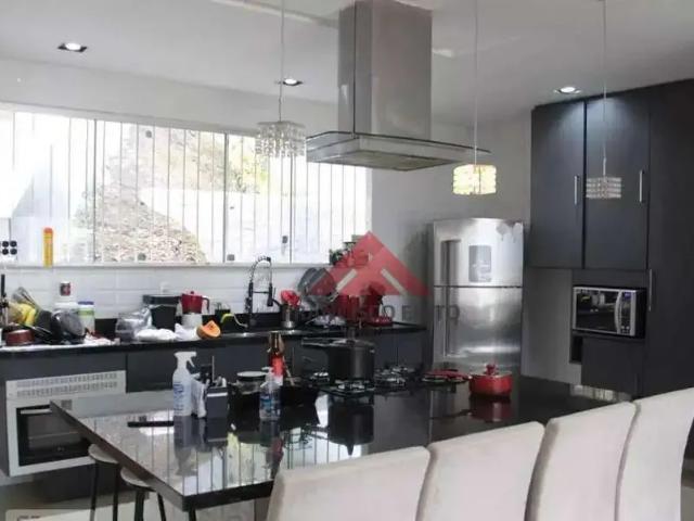 Casa / Sobrado para Venda em Niterói/RJ São Francisco 4 Quartos
