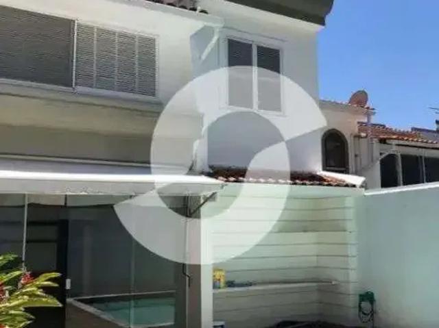 Casa / Sobrado para Venda em Niterói/RJ São Francisco 5 Quartos