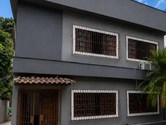 Casa / Sobrado para Venda em Niterói/RJ São Francisco 5 Quartos