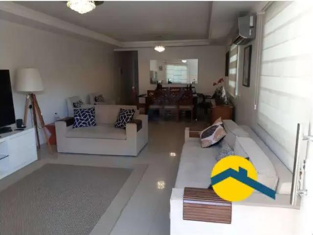 Casa / Sobrado para Venda em Niterói/RJ São Francisco 5 Quartos
