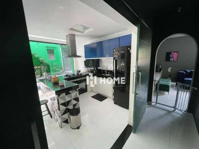 Casa / Sobrado para Venda em Niterói/RJ São Francisco 5 Quartos