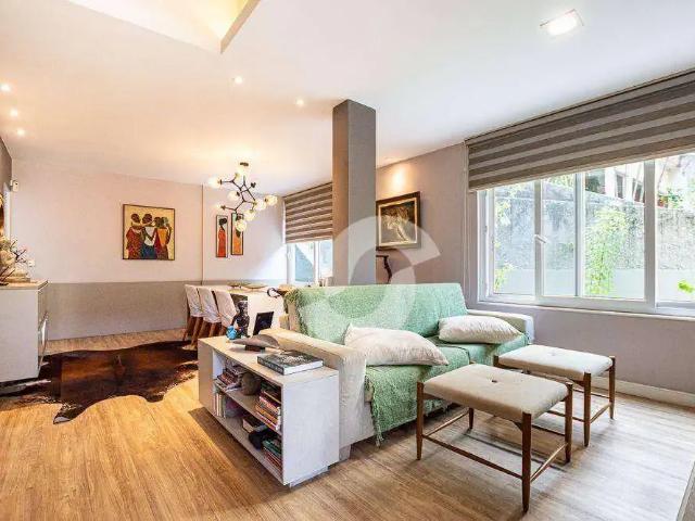 Casa / Sobrado para Venda em Niterói/RJ São Francisco 5 Quartos
