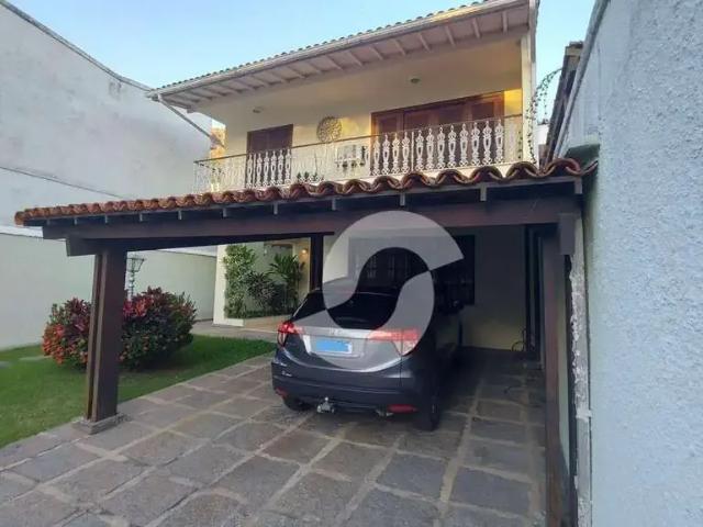 Casa / Sobrado para Venda em Niterói/RJ São Francisco 5 Quartos