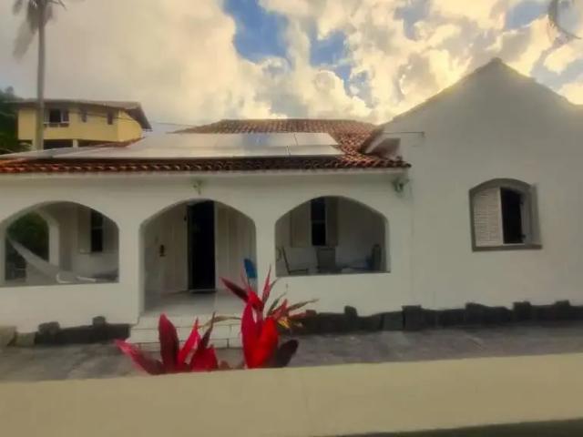 Casa / Sobrado para Venda em Niterói/RJ São Francisco 5 Quartos