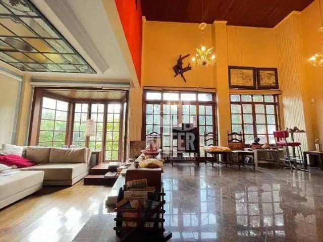 Casa / Sobrado para Venda em Niterói/RJ São Francisco 5 Quartos