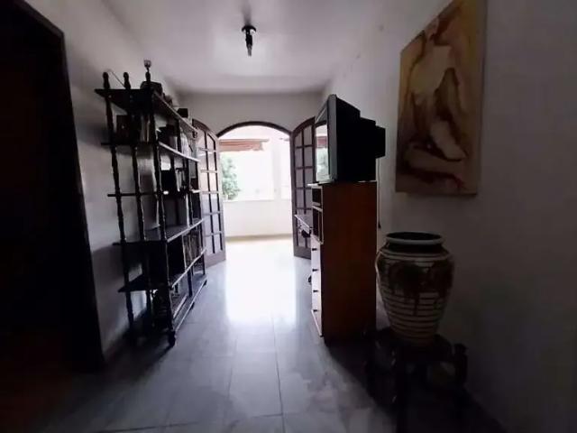 Casa / Sobrado para Venda em Niterói/RJ São Francisco 5 Quartos