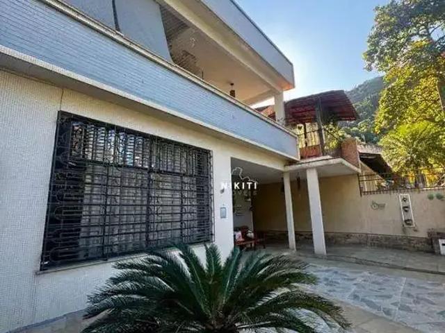 Casa / Sobrado para Venda em Niterói/RJ São Francisco 5 Quartos