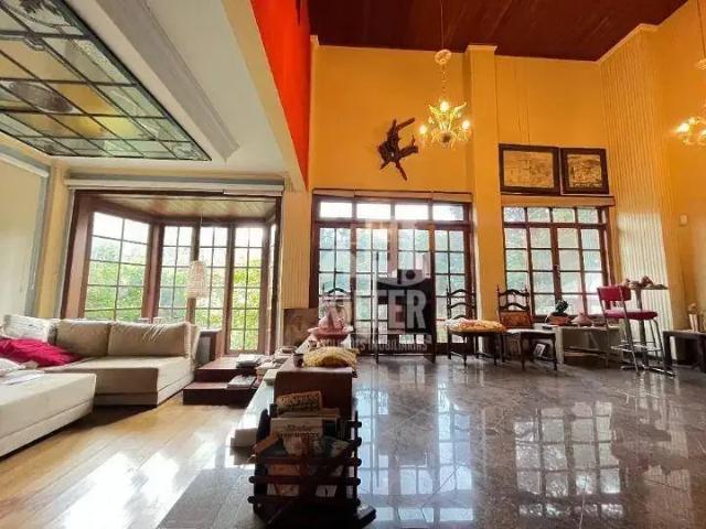 Casa / Sobrado para Venda em Niterói/RJ São Francisco 5 Quartos