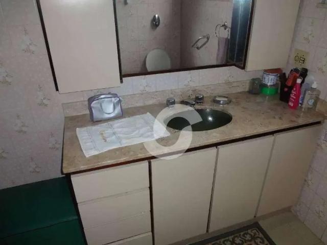 Casa / Sobrado para Venda em Niterói/RJ São Francisco 6 Quartos