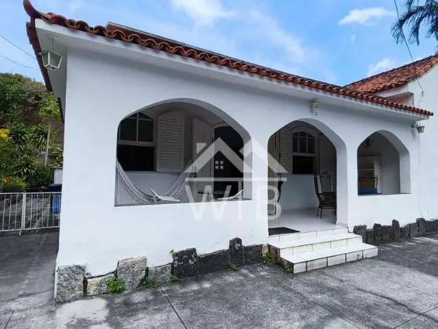 Casa / Sobrado para Venda em Niterói/RJ São Francisco 6 Quartos