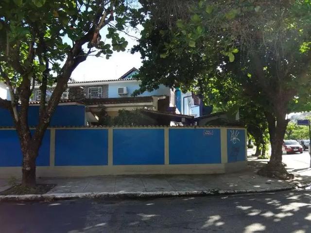 Casa / Sobrado para Venda em Niterói/RJ São Francisco 6 Quartos
