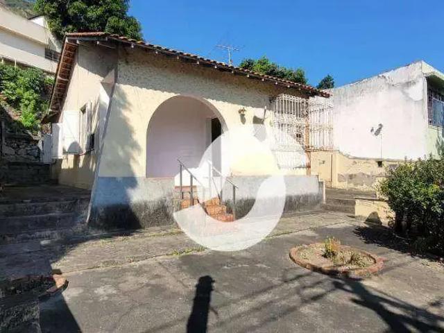 Casa / Sobrado para Venda em Niterói/RJ São Francisco 2 Quartos