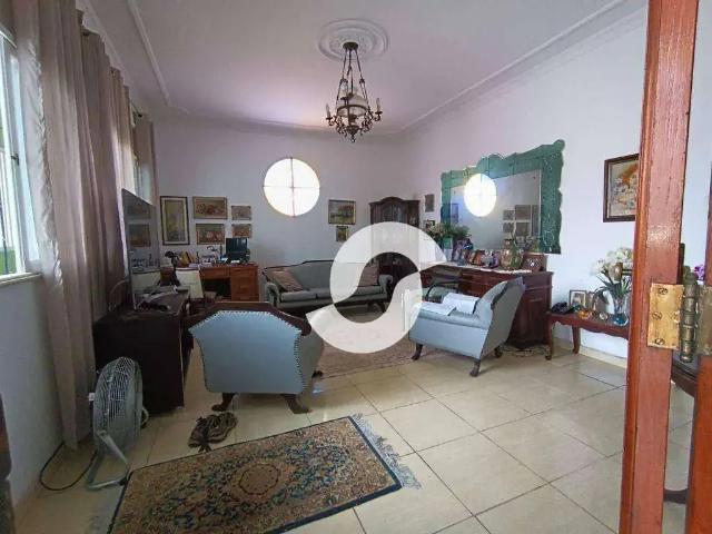 Casa / Sobrado para Venda em Niterói/RJ São Francisco 3 Quartos