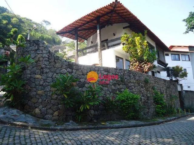 Casa / Sobrado para Venda em Niterói/RJ São Francisco 3 Quartos