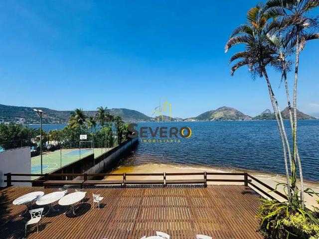 Casa / Sobrado para Venda em Niterói/RJ São Francisco 3 Quartos