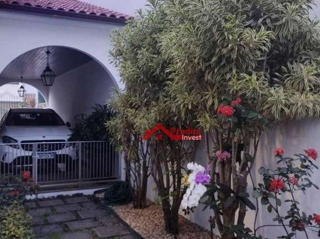 Casa / Sobrado para Venda em Niterói/RJ São Francisco 3 Quartos