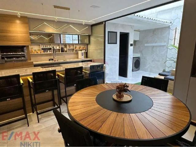 Casa / Sobrado para Venda em Niterói/RJ São Francisco 3 Quartos
