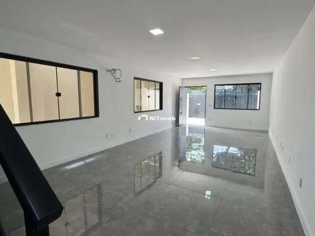Casa / Sobrado para Venda em Niterói/RJ São Francisco 3 Quartos