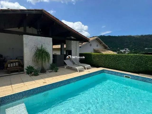 Casa / Sobrado para Venda em Niterói/RJ São Francisco 3 Quartos
