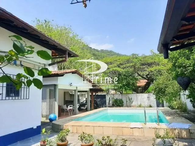 Casa / Sobrado para Venda em Niterói/RJ São Francisco 3 Quartos