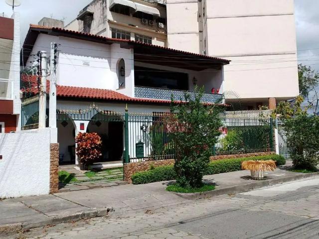 Casa / Sobrado para Venda em Niterói/RJ São Francisco 3 Quartos