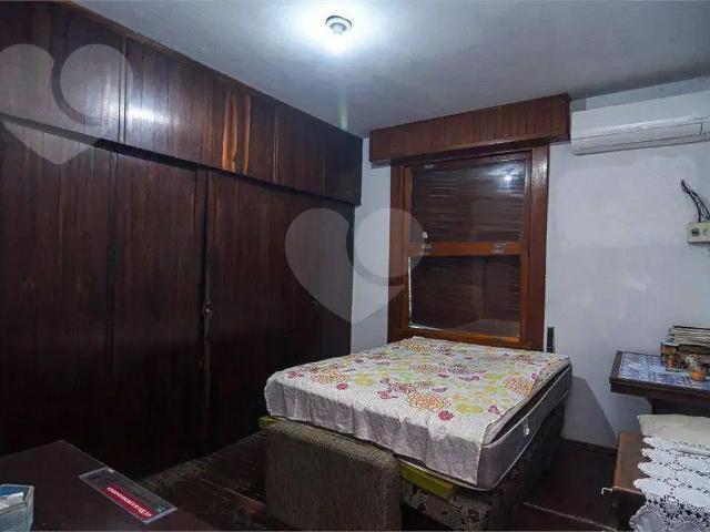Casa / Sobrado para Venda em Niterói/RJ São Francisco 3 Quartos