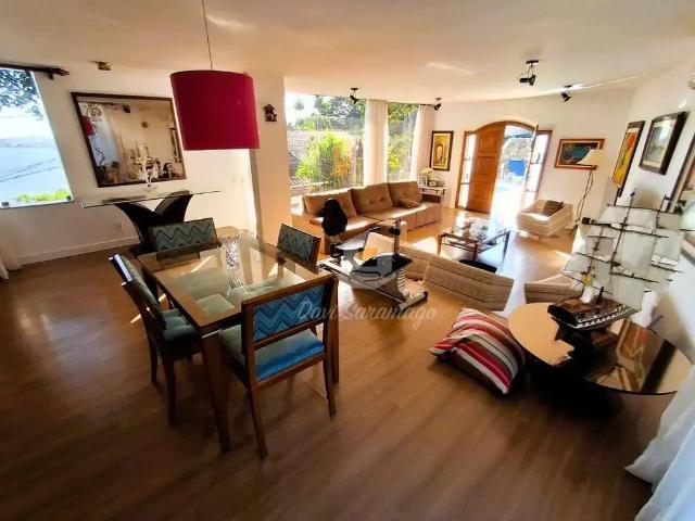 Casa / Sobrado para Venda em Niterói/RJ São Francisco 3 Quartos