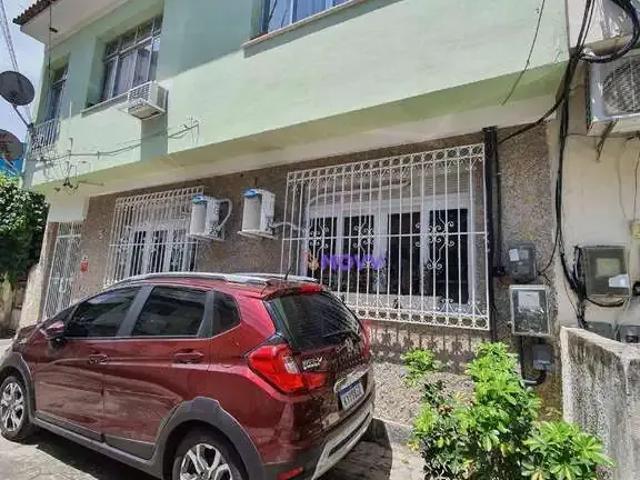 Casa / Sobrado para Venda em Niterói/RJ Santa Rosa 4 Quartos