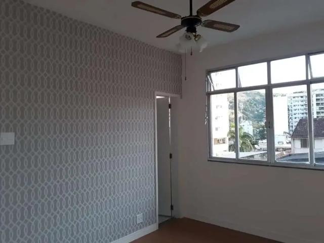 Casa / Sobrado para Venda em Niterói/RJ Santa Rosa 4 Quartos