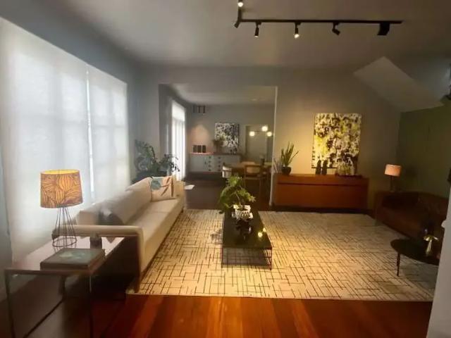 Casa / Sobrado para Venda em Niterói/RJ Santa Rosa 4 Quartos