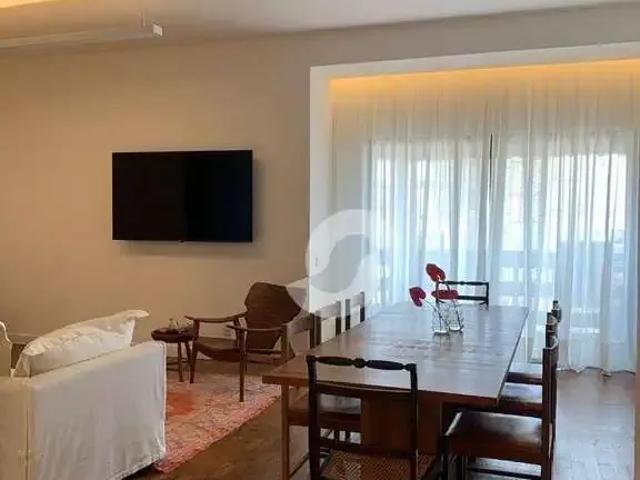 Casa / Sobrado para Venda em Niterói/RJ Santa Rosa 4 Quartos