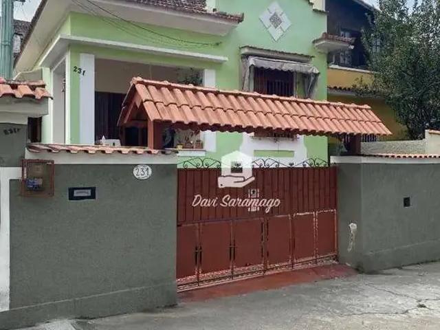 Casa / Sobrado para Venda em Niterói/RJ Santa Rosa 4 Quartos