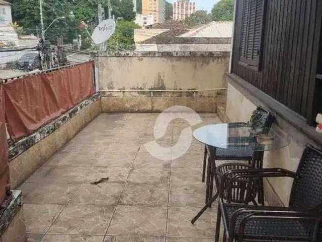 Casa / Sobrado para Venda em Niterói/RJ Santa Rosa 4 Quartos
