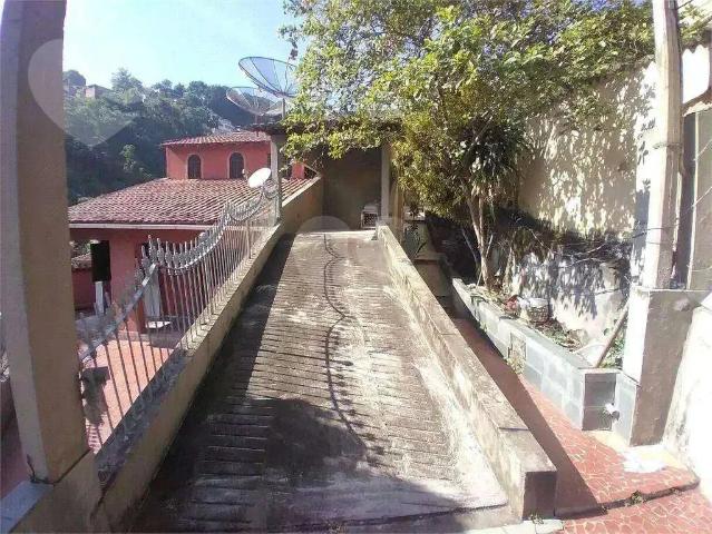 Casa / Sobrado para Venda em Niterói/RJ Santa Rosa 5 Quartos