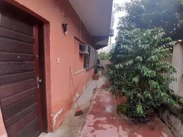 Casa / Sobrado para Venda em Niterói/RJ Santa Rosa 6 Quartos