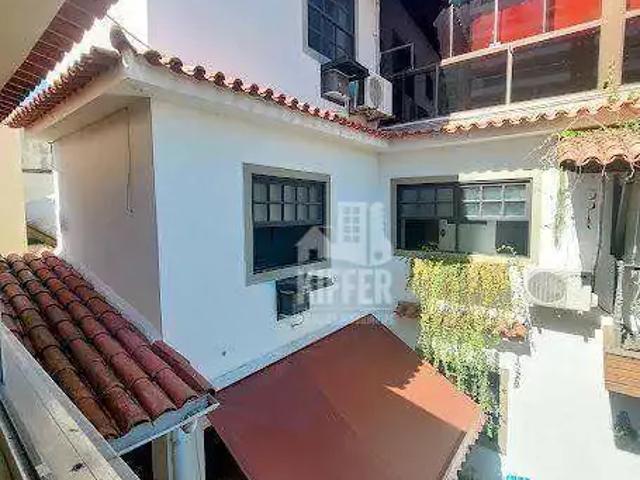 Casa / Sobrado para Venda em Niterói/RJ Santa Rosa 6 Quartos
