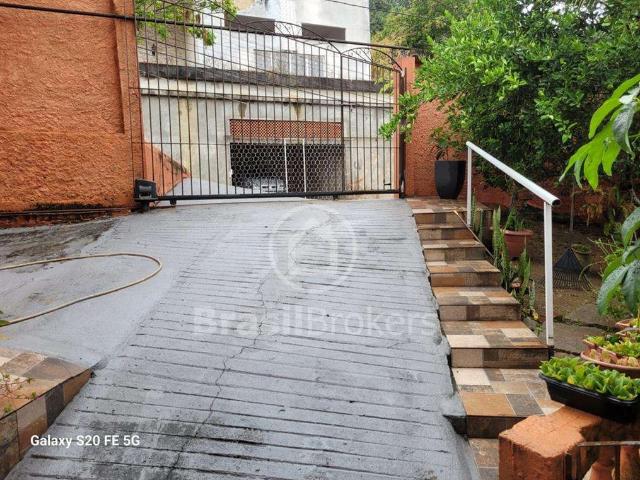 Casa / Sobrado para Venda em Niterói/RJ Santa Rosa 6 Quartos