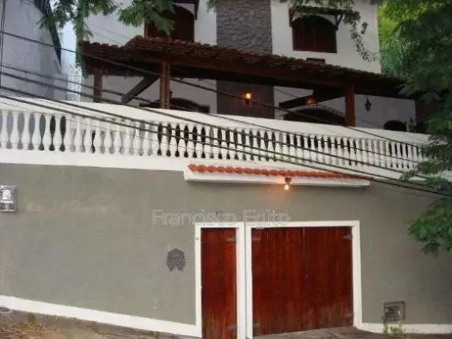 Casa / Sobrado para Venda em Niterói/RJ Santa Rosa 3 Quartos