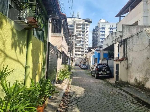 Casa / Sobrado para Venda em Niterói/RJ Santa Rosa 3 Quartos